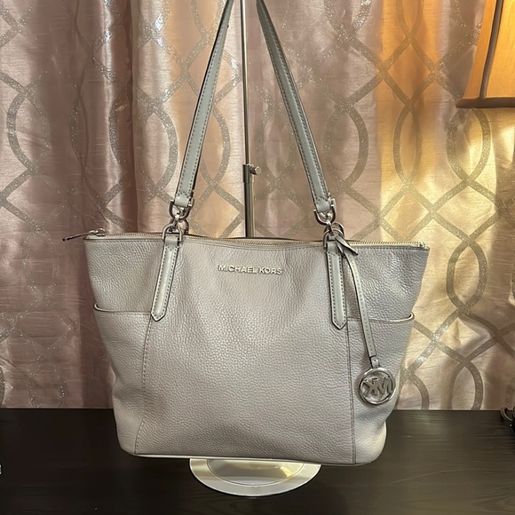 Michael Kors | Bags | Michael Kors Pearl Gray Pebbled Leather Tote ...